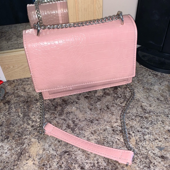 AKIRA | Bags | Akira Pink Crossbody Bag W Silver Chain Strap | Poshmark